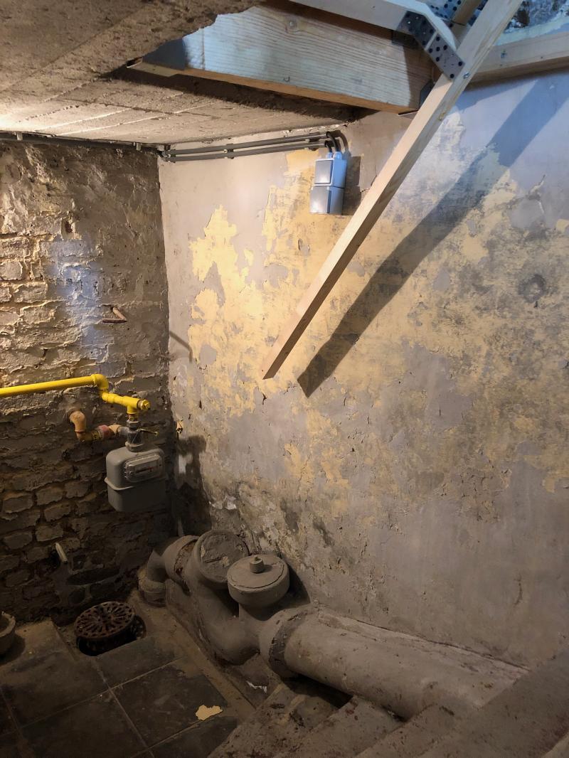 Trappe cave: Contrepoids? Verin? Poulie?