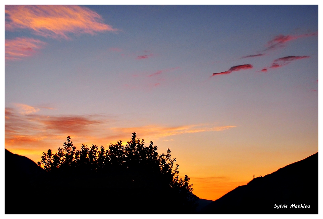 Les couleurs du matin – Globe Trotteuse
