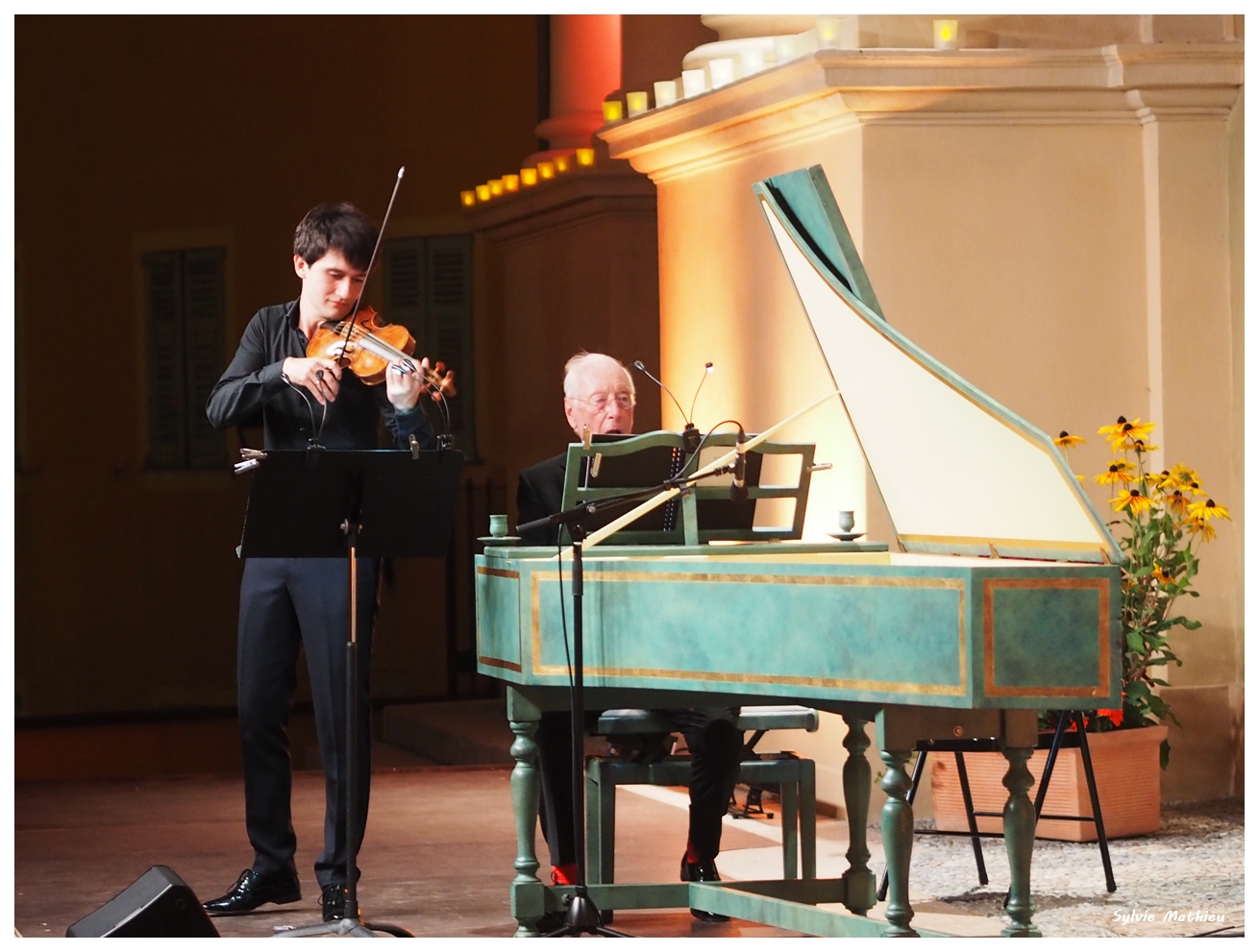 Festival de Musique de Menton – Théotime Langlois de Swarte/William Christie – Globe Trotteuse