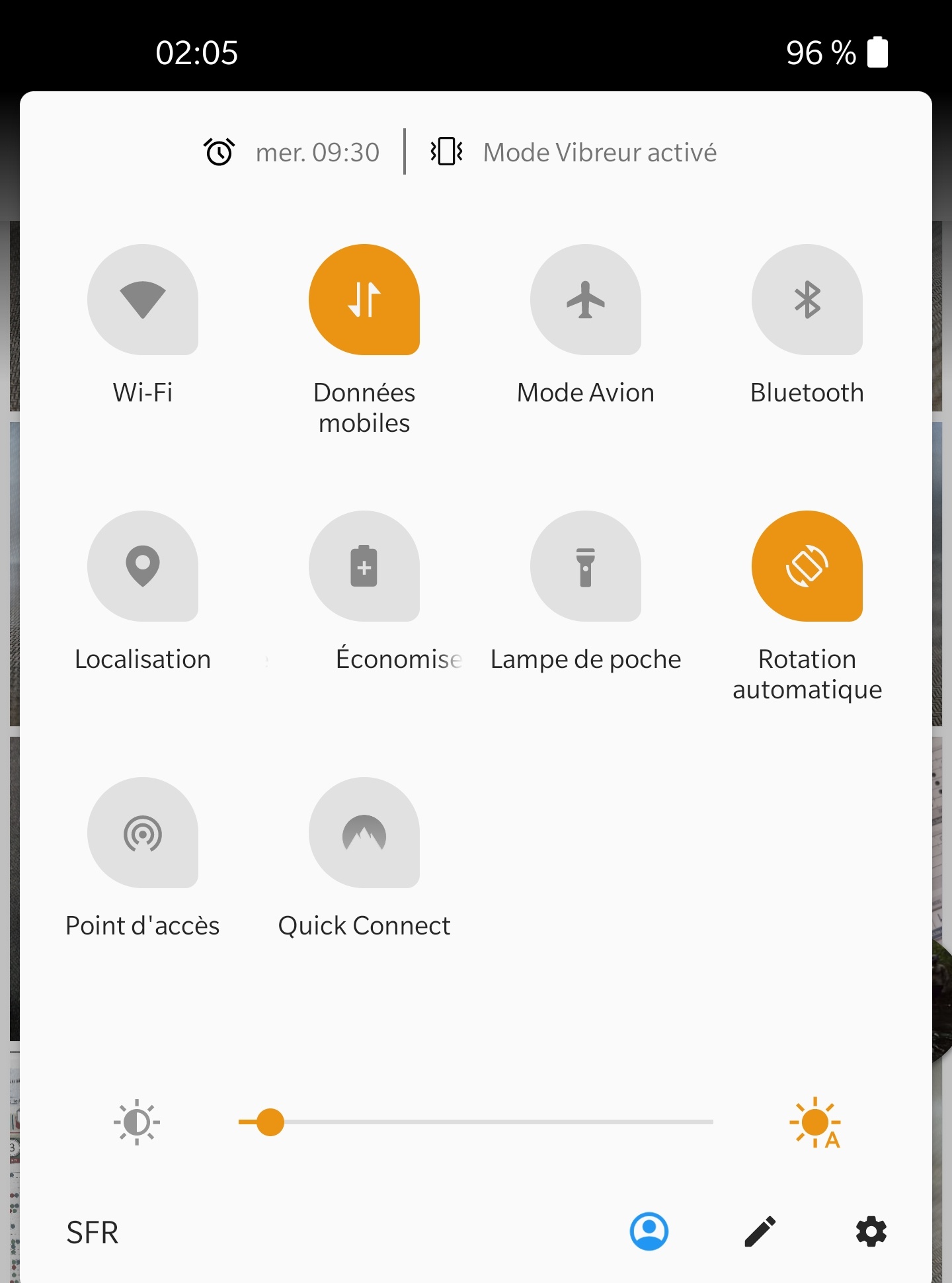 How could I add custom icon in here like switch between 120hz /60hz ...